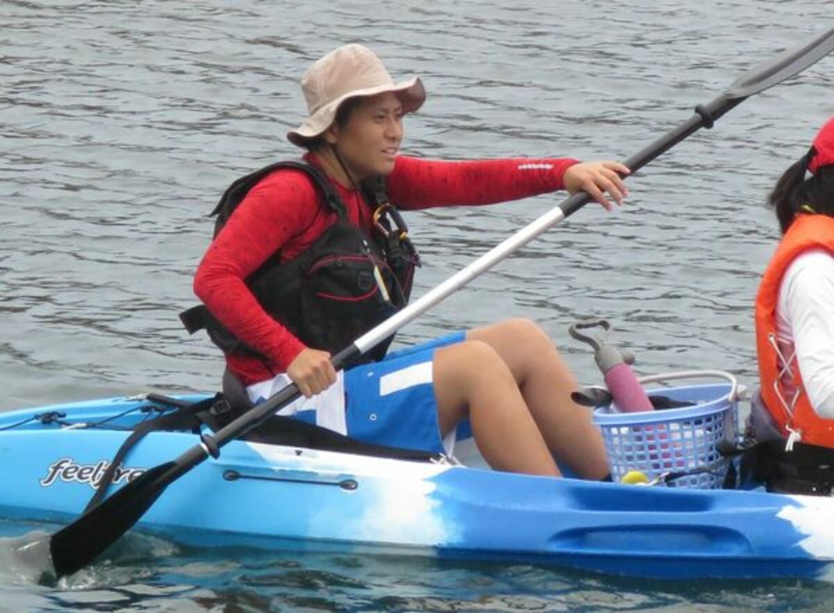 Sea kayak to a cave in the sea of tango, kyoto. convey joy and beauty ...