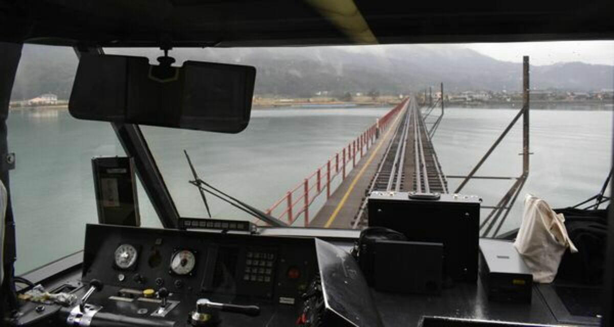 Kyoto tango railway's new limited express ktr8500 is running. former jr ...