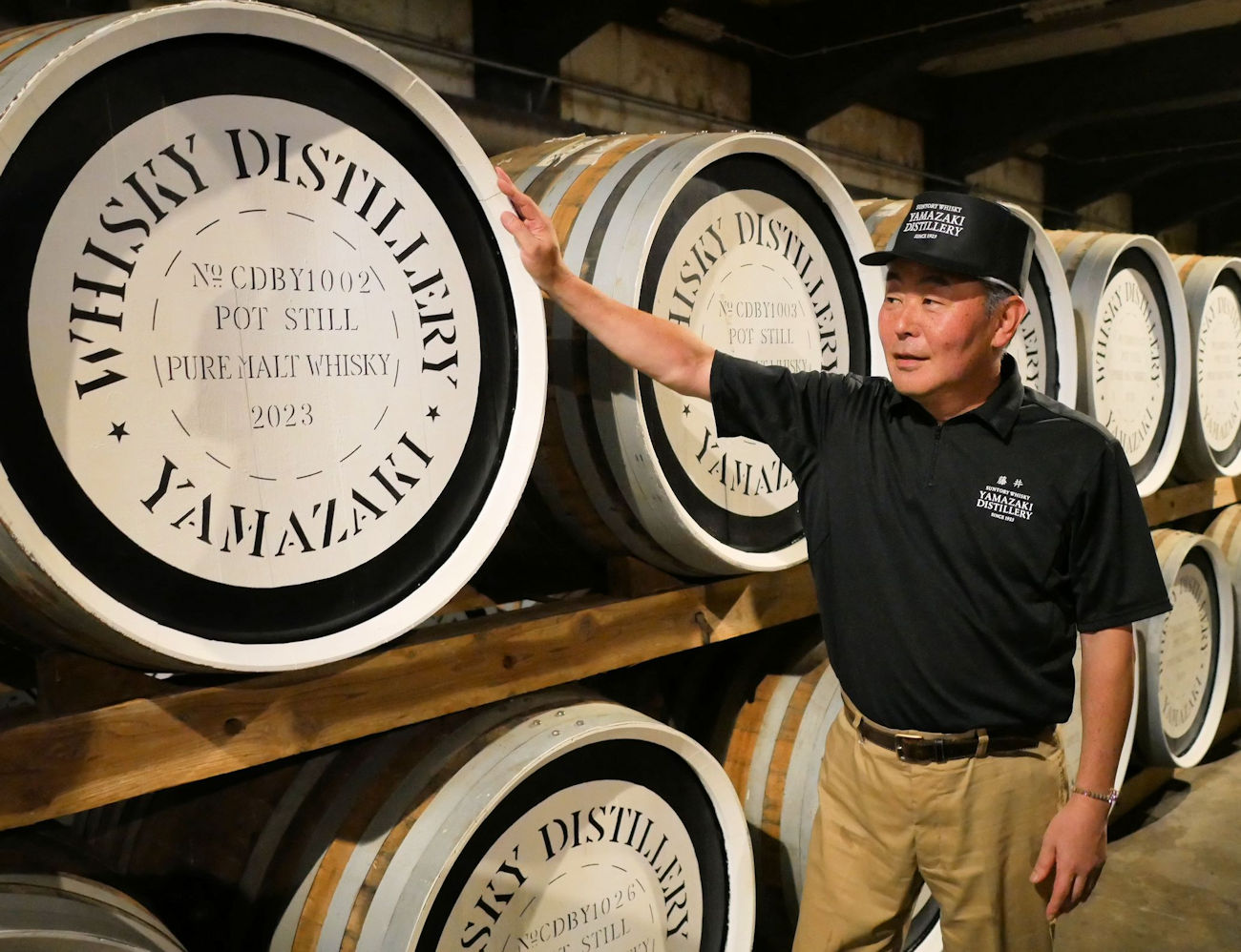 A whiskey-making "old castle" that appeared in shimamoto, osaka 100 ...